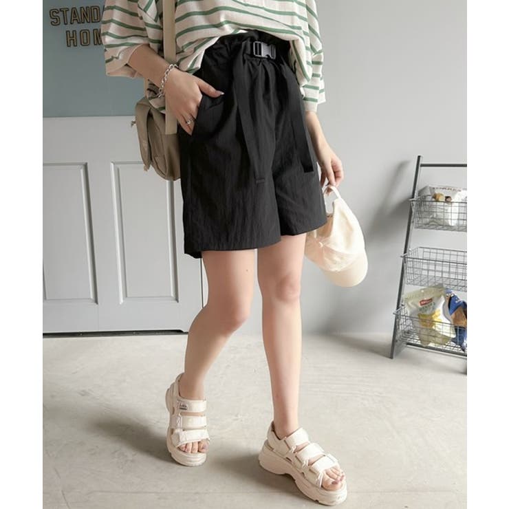 《JaVa ジャバコラボ》大人のミニ。バックルベルトショートパンツ[品番：WZ000004577]｜Classical Elf （クラシカルエルフ）のレディースファッション通販 ...