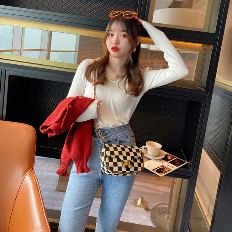 ロンT 長袖カットソー VネックロングTシャツ[品番：COCW0004853]｜COCOMOMO（ココモモ）のレディースファッション通販｜SHOPLIST（ショップリスト）