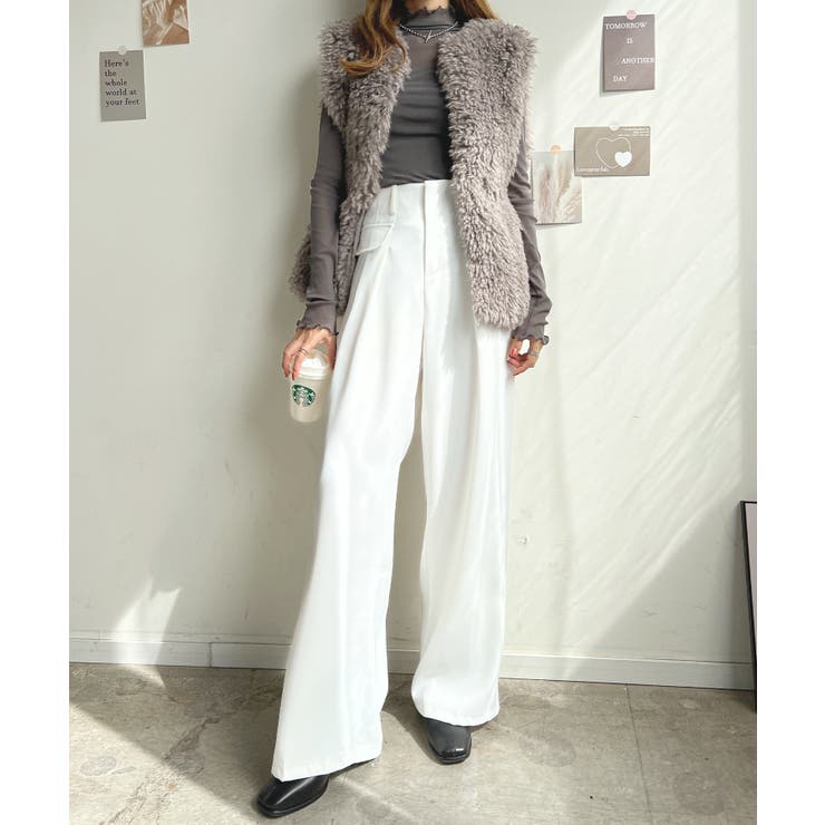 しなやかな落ち感と脚長効果抜群。ポケットデザインセンタータックスラックス[品番：FI000007970]｜futier land（フ ...