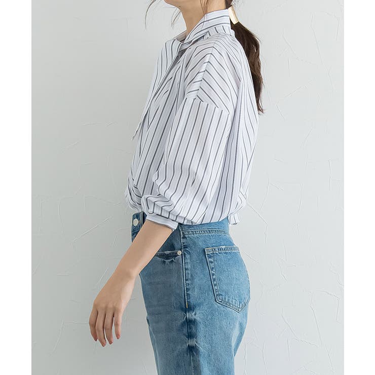ストライプボウタイ付きブラウス ブラウス ボウタイ付き[品番 ストライプボウタイ付きブラウス ブラウス ボウタイ付き[品番