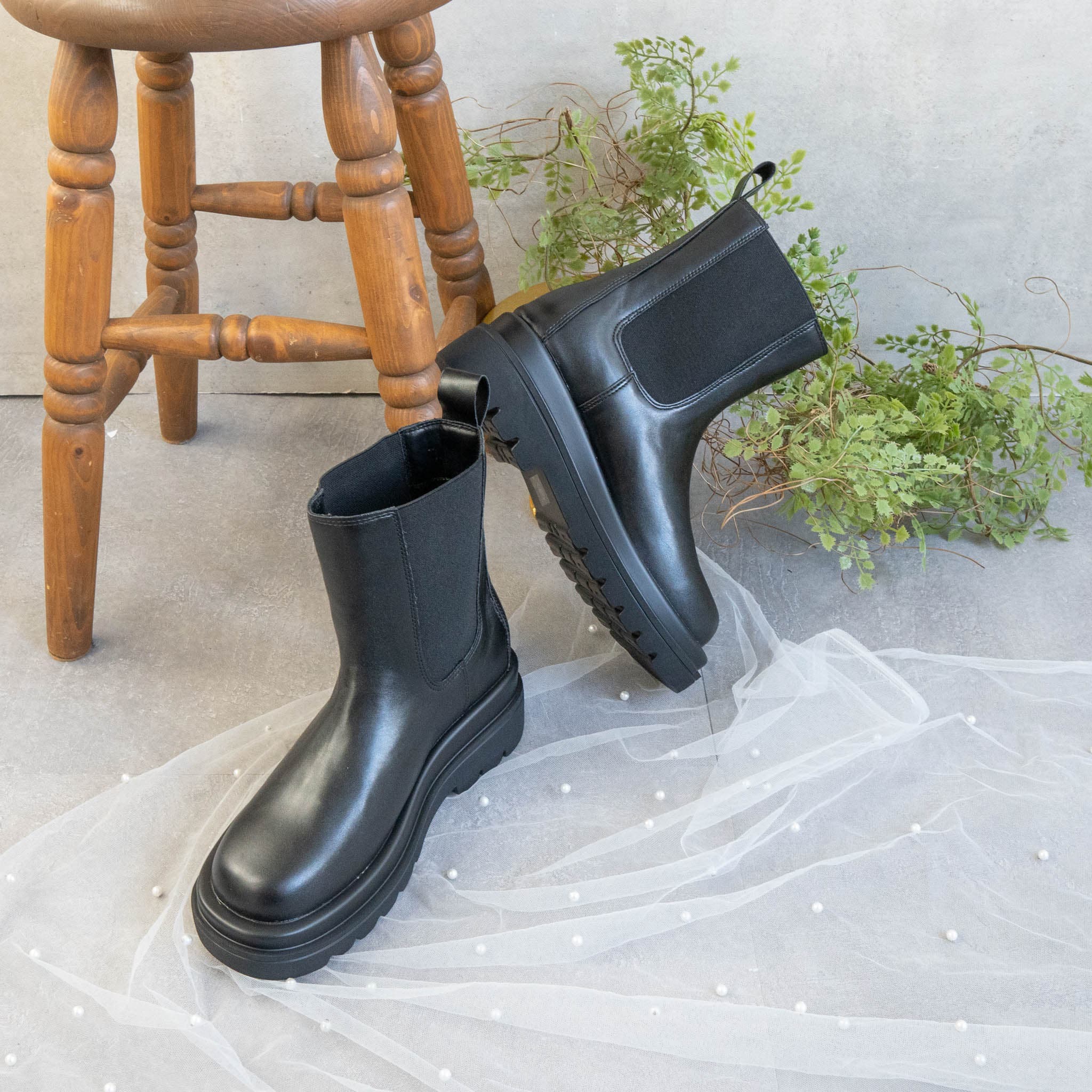 サイドゴアブーツ[品番：FBBS0010111]｜FABBY FABBY.（ファビーファビー）のレディースファッション通販｜SHOPLIST（ショップリスト）