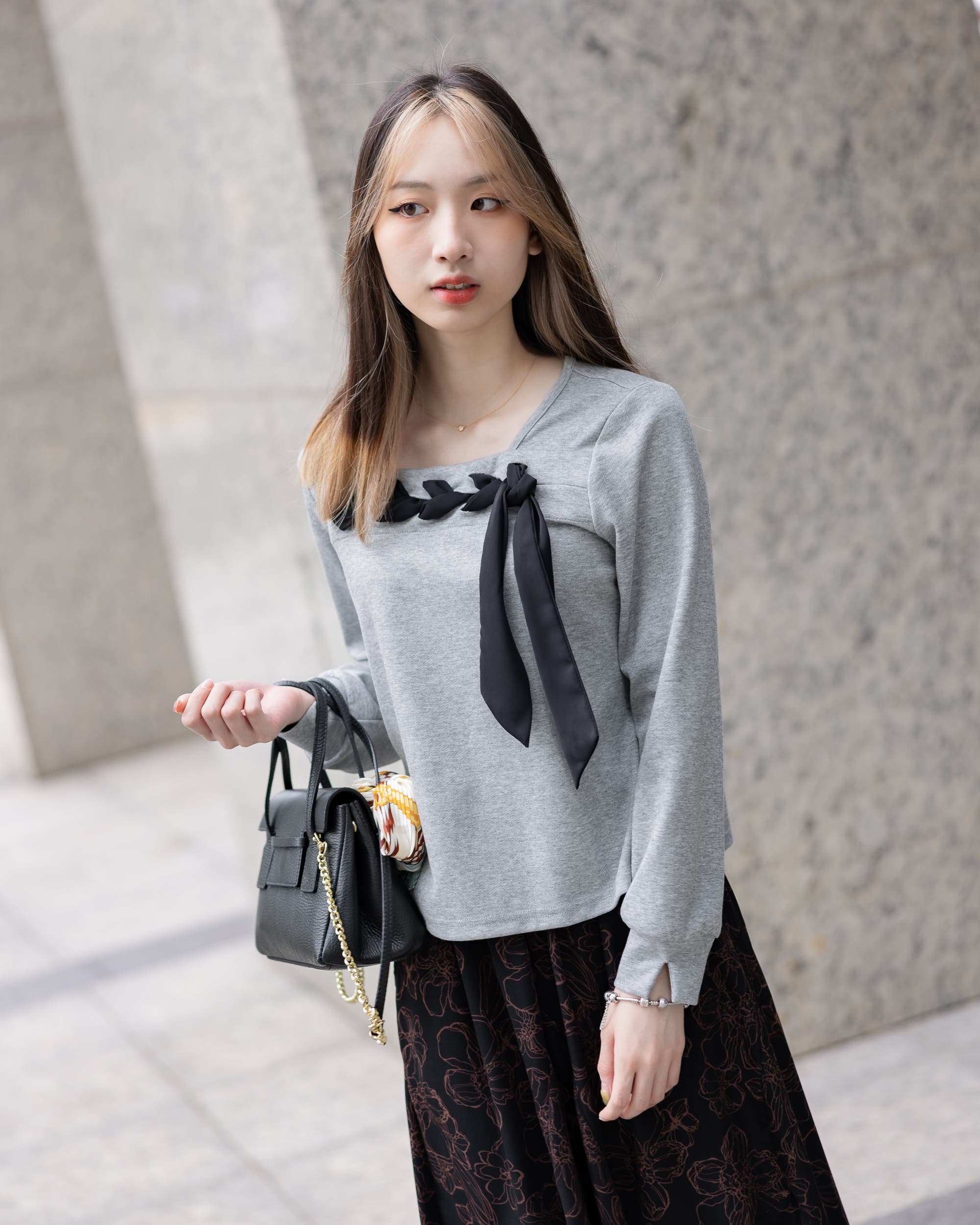 胸元リボンのプルオーバー[品番：LVLW0000333]｜Frenchic（フレンチック）のレディースファッション通販｜SHOPLIST ...